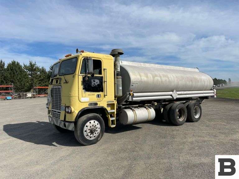 1981 Freightliner FLT Fuel Truck - Booker Auction Company