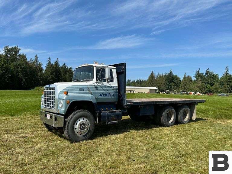 1985 Ford LNT9000 Flatbed Truck - Booker Auction Company