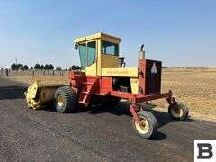 New Holland 1118 Swather - Booker Auction Company