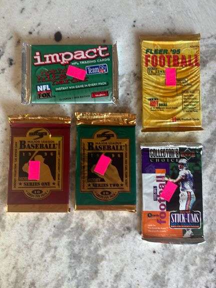 Vintage Unopened Baseball & Football Packs - Bluegrass Bids