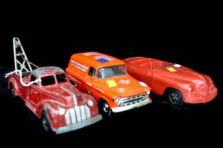 Toy car collection, includes Hubley Kiddie Toy Truck 474 -and- Ertl ...