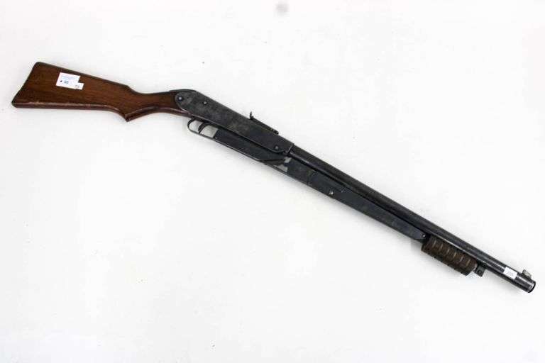 Daisy Model 25 pump BB gun - Bunting Online Auctions