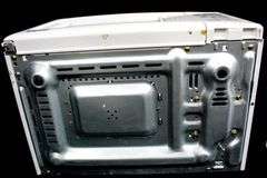 Ewave Microwave, model EW6F6W, 18"x12"x10". T6 U - Bunting Online Auctions