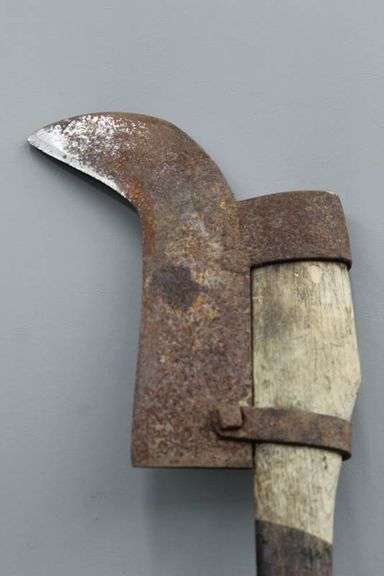 Vintage Brush Cutter - Bunting Online Auctions