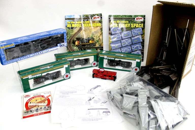 Train Collection, includes Bachmann DCC-Equipped Locomotive -and ...