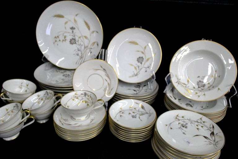 H&C Selb Heinrich E&R hand painted Golden Harvest Bavaria dinnerware ...