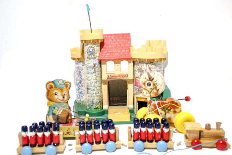 Fisher Price Collection: Little People Family Castle - and - Prancy ...