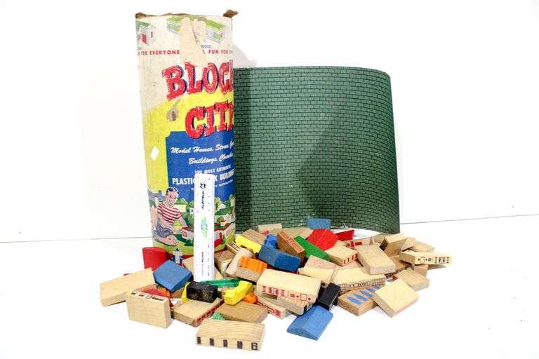 Vintage 1950s Block City Plastic Building Blocks Set - may be B500 "The ...