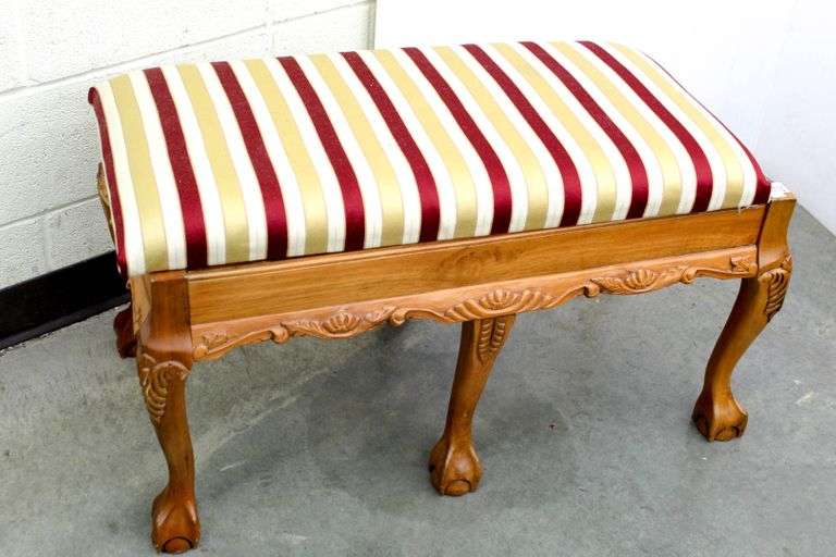 Thomas Pacconi 1900-2000 Classic upholstered seat bench - 33 x 16 x 20 ...