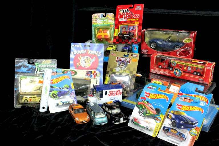 Toy Car Collection, includes BMW Z8 die cast replica -and- Hot Wheels ...