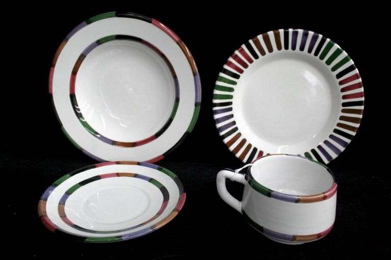 B. Goldsmith Design for Deruta, Italy Circo Dinnerware Set includes Cup ...