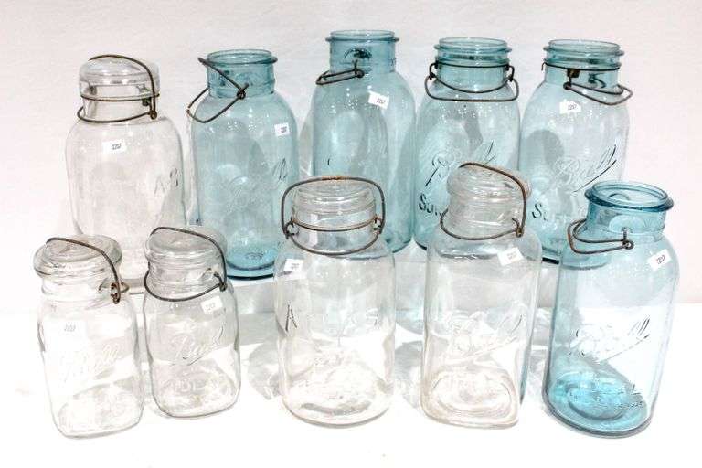 Vintage glass canning jar collection - - Bunting Online Auctions