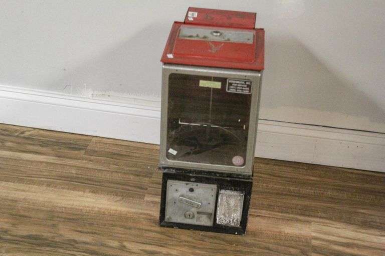 Vintage Eagle (V with Eagle Mark) Vendomatic Gumball Bulk Vending ...
