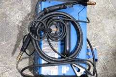 Miller Millermatic 141 MIG welder - Bunting Online Auctions