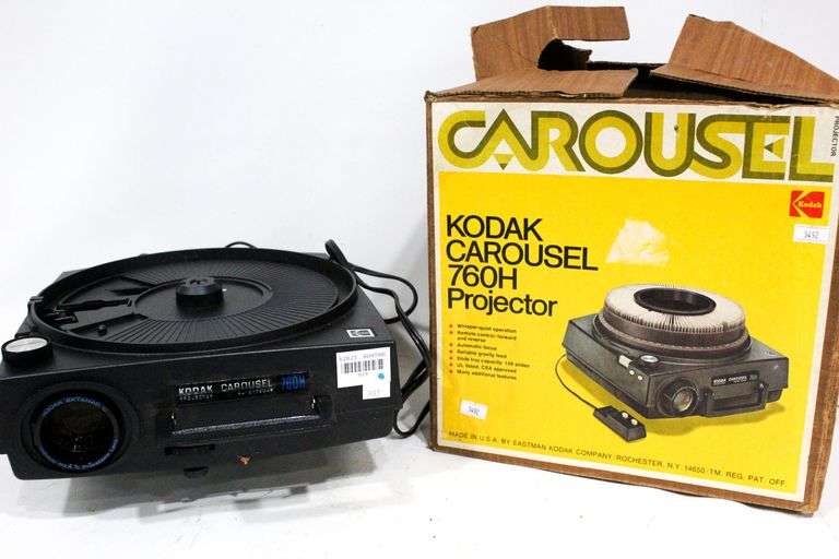 Kodak 760H Carousel Slide Projector With Box - Bunting Online Auctions