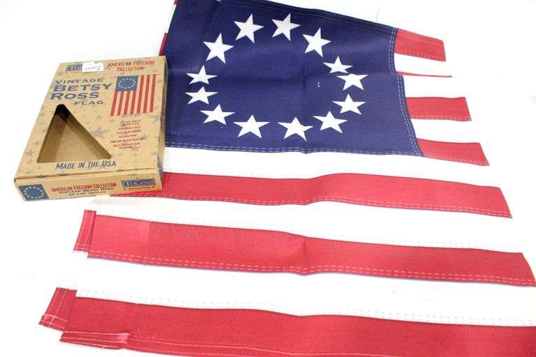 Vintage Betsy Ross Flag - Bunting Online Auctions