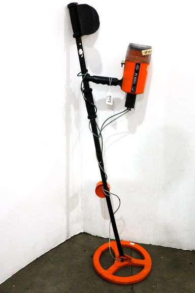 Vintage Whites Pi 1000 Underwater Metal Detector - Bunting Online Auctions