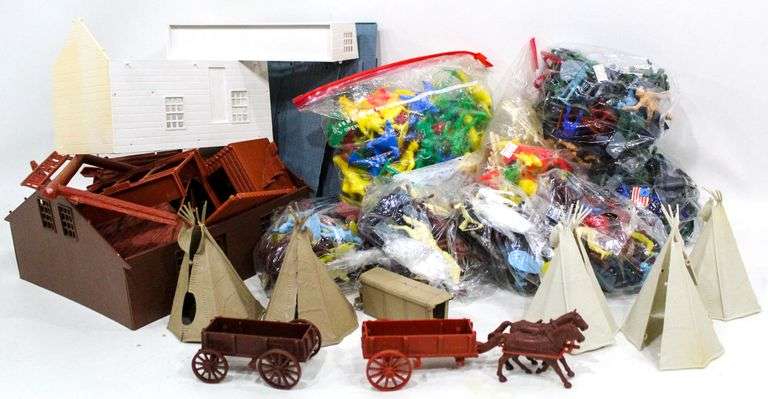 Vintage Small Toy Collection-Cowboys, Farm Animals, Horses, Indians and ...