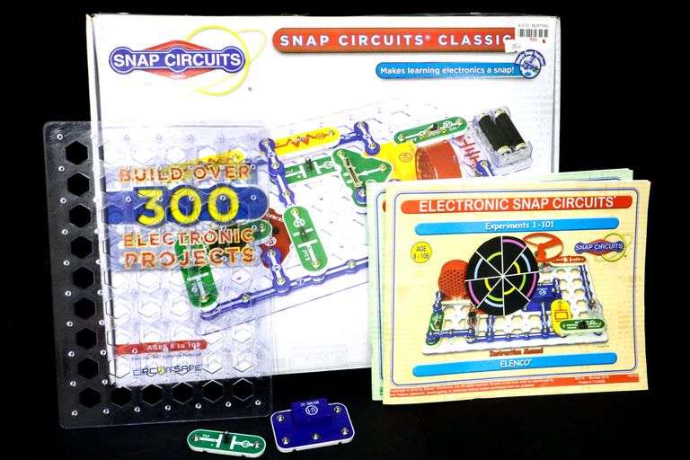 Snap Circuits Classic Learning Game - Bunting Online Auctions
