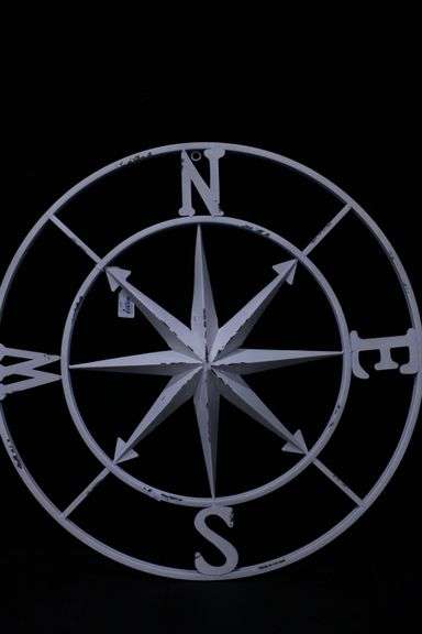 Barn Compass - Distressed - 30" Dia - Bunting Online Auctions