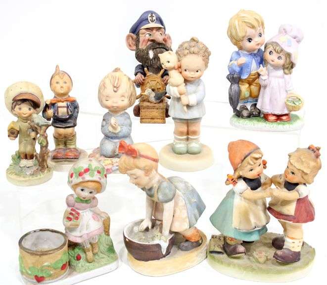 Hummel "Little Hiker" and other Vintage Porcelain Ceramic Figurines ...