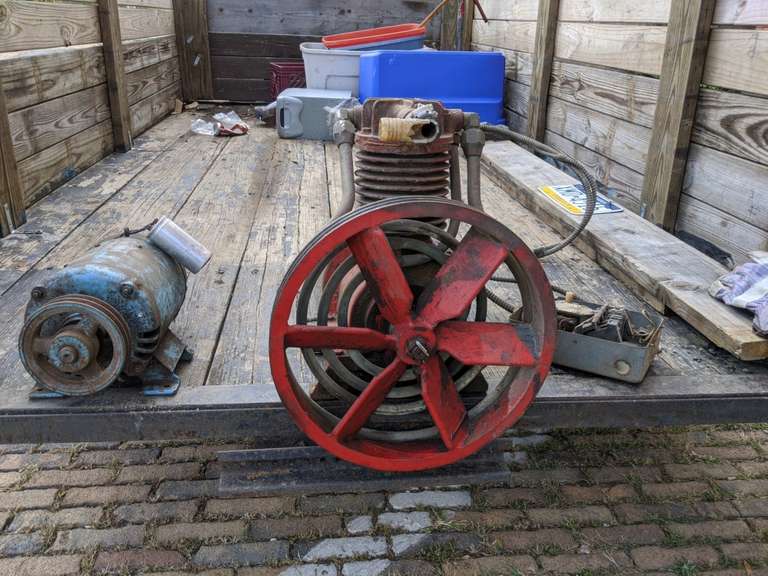 LARGE RED AIR COMPRESSOR - Bid On Estates Auction Services