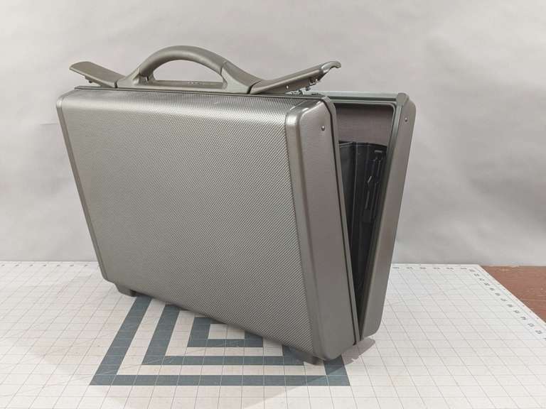 SAMSONITE ATTACHE CASE - Bid On Estates