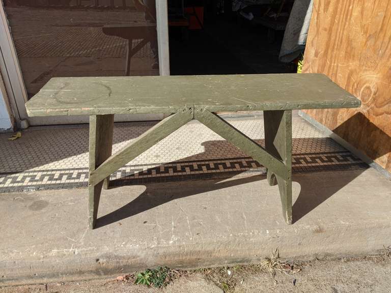 PRIMITIVE BUCKET BENCH IN GREEN PAINT - Bid On Estates Auction Services