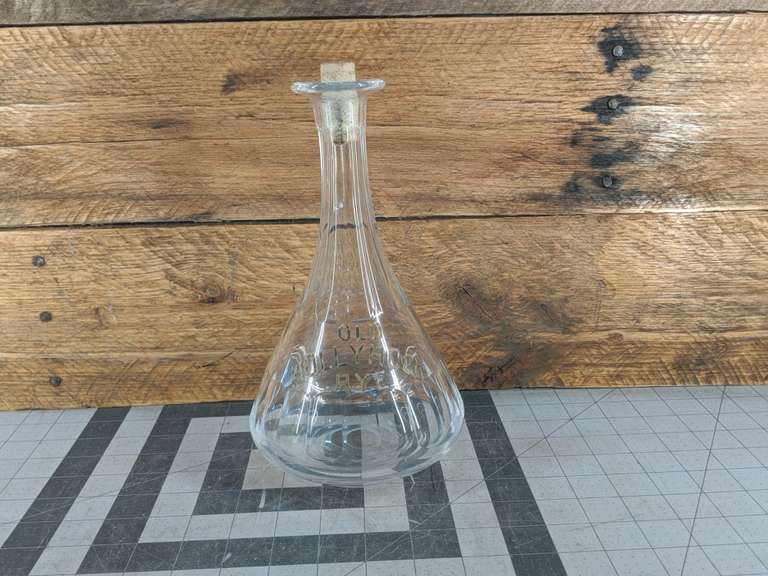 19TH C BACK-BAR WHISKEY DECANTER, OLD HOLLYHOCK RYE. ENGRAVED AND ...