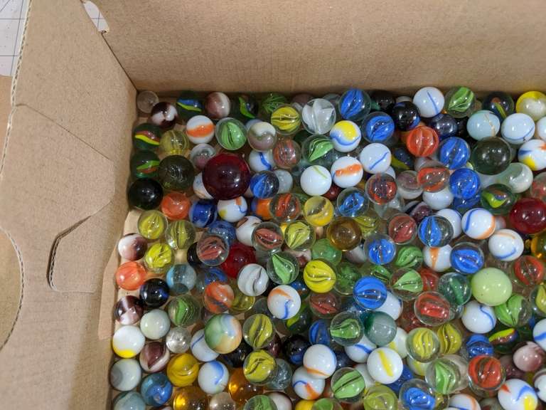 BOX OF VINTAGE MARBLES - Bid On Estates Auction Services