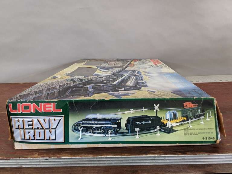LIONEL HEAVY IRON TRAIN SET - Bid On Estates