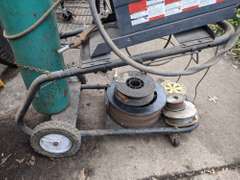 Wire Feed Farmhand 125 Mig Welder On Cart With Tank - Bid On Estates ...