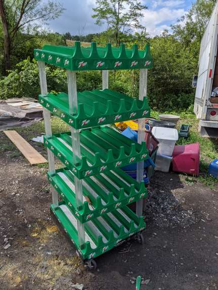 7-Up 2 Liter Bottle Rack - Bid On Estates