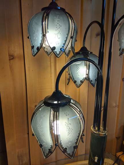 Large Table Lamp with Drooping Etched Glass Flower Shades. - Bid On ...