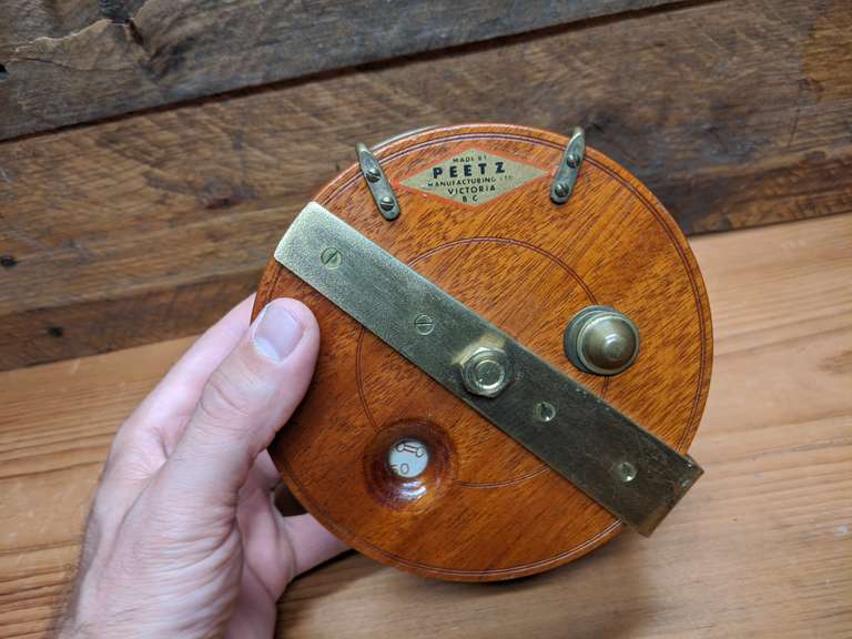 Peetz Wooden Fishing Reel - Bid On Estates
