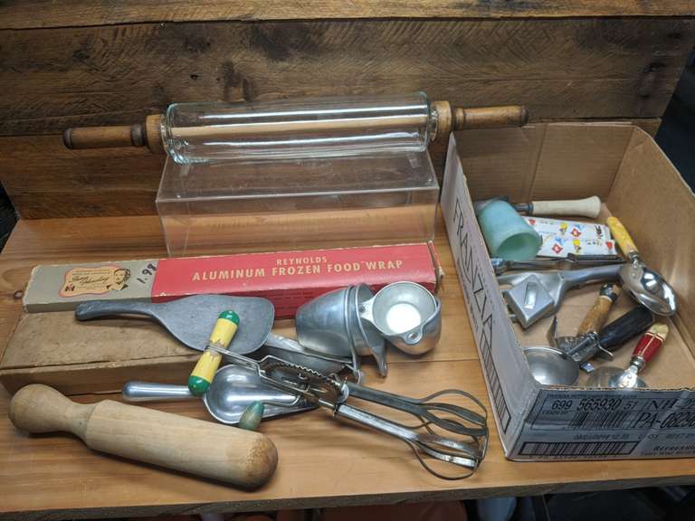 Early Kitchen Items including Glass Rolling Pin - Bid On Estates ...