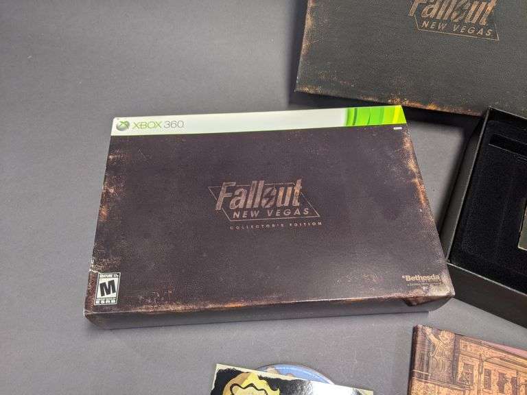 XBox 360: Fallout New Vegas Collector's Edition (box, game, cards ...