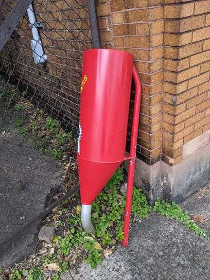 Drop Can (racing fuel can) - Displayed at Robinson Quaker Steak - Bid ...
