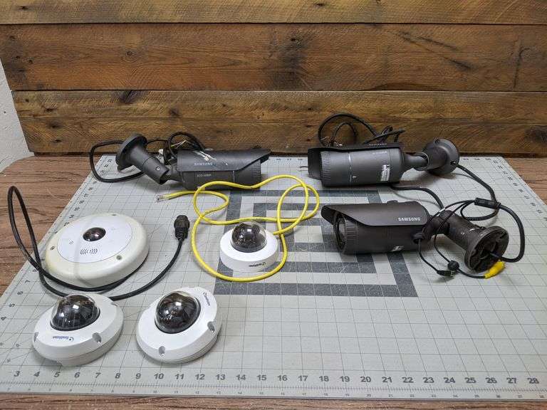 Security Cameras (Samsung SCO-2080R) and Geovision 360 Degree - Bid On ...