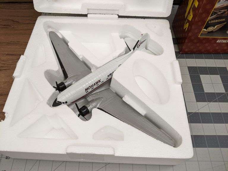 Ertl Diecast Model Plane. Douglas DC-3 for Mohawk Airlines - Bid On ...