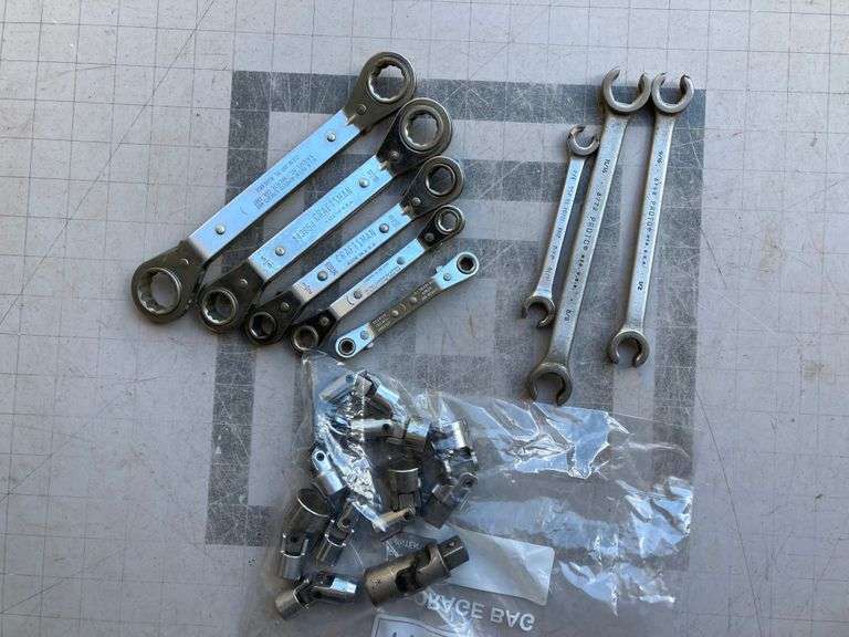 Craftsman SAE Ratcheting Wrenches, Mixed Swivels and Line Wrenches ...