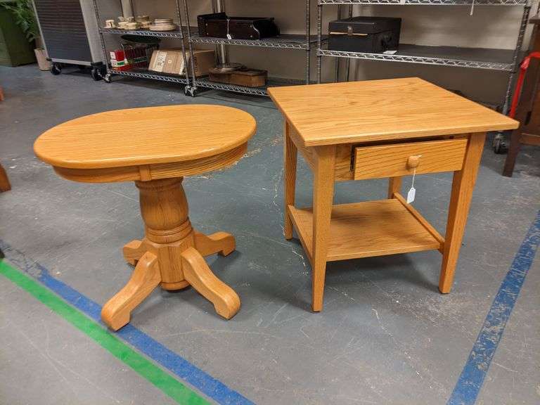 2 Oak End Tables. (like new) - Bid On Estates Auction Services