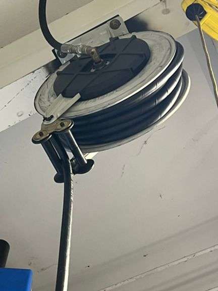 RAASM Oil reel & meter gun - Bonnette Auctions