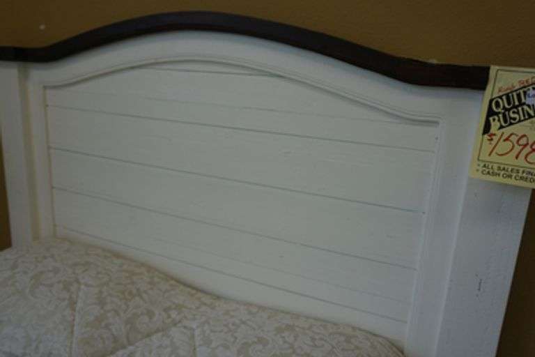 Rustic Imports King Bed - Bonnette Auctions