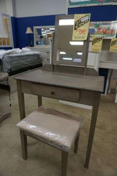 Crown Mark Vanity & Stool - Bonnette Auctions