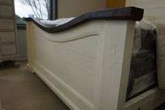 Rustic Imports King Bed - Bonnette Auctions