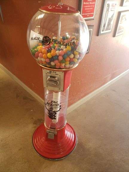 Magic Gumball Machine - Bonnette Auctions
