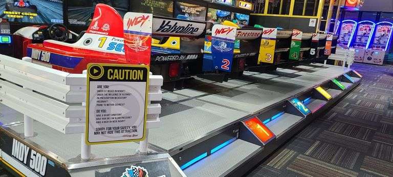 Sega Indy 500 Racing Game - Bonnette Auctions