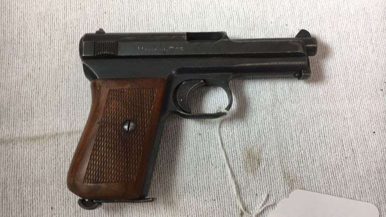 Mauser Pistol model 765, Serial # 279391. With Magazine. **See Details ...