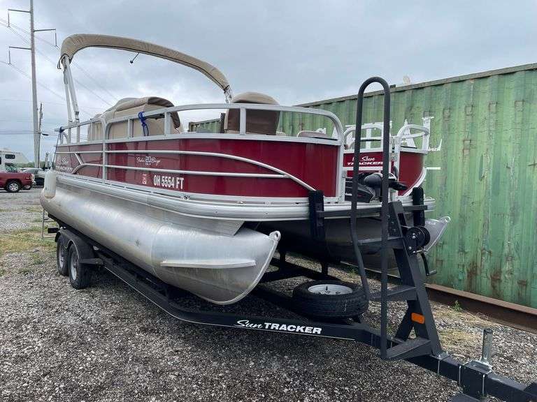 2018 Suntracker FB20 Pontoon, 2018 Mercury 60HP Outboard Motor & 2018 ...